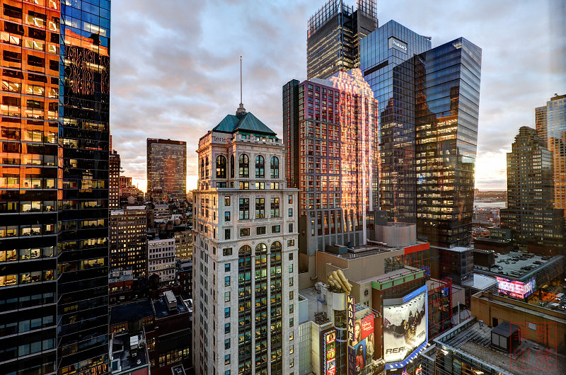 42 Blazing Colors - Geoff Yen